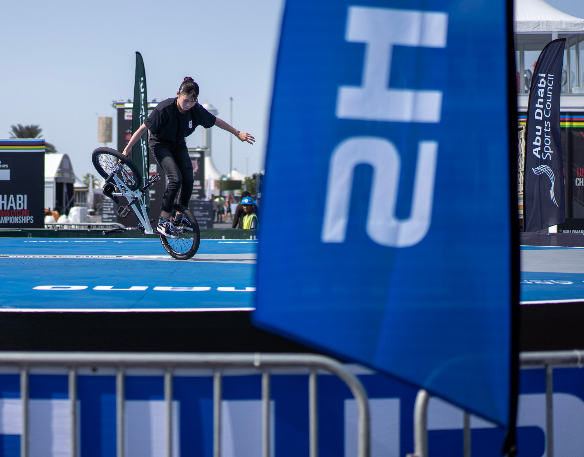 BMX FLATLAND WOMEN 中川きらら初出場3位獲得!!｜アブダビ世界選手権 | 81BMX