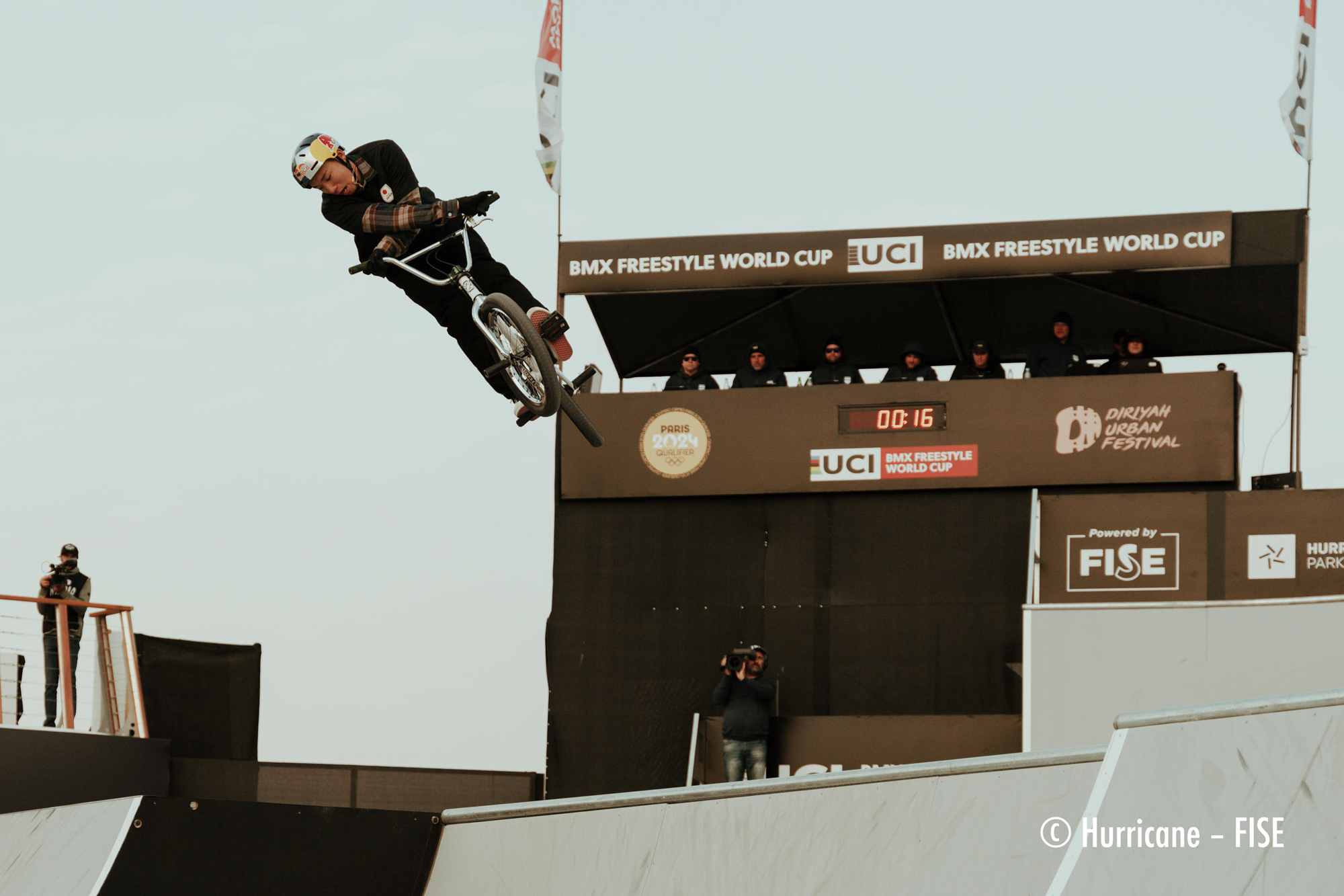 中村輪夢セミファイナル1位で通過! 溝垣丈司は16位フィニッシュ｜UCI BMX FREESTYLE WORLD CUP 2023 ...